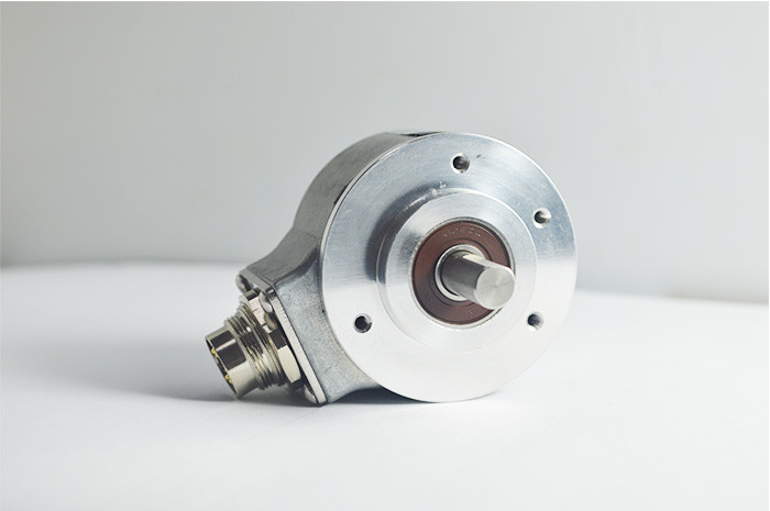 ABZUVW Signal Servo Motor Encoder , S52 Optical Motor Shaft Encoders ...